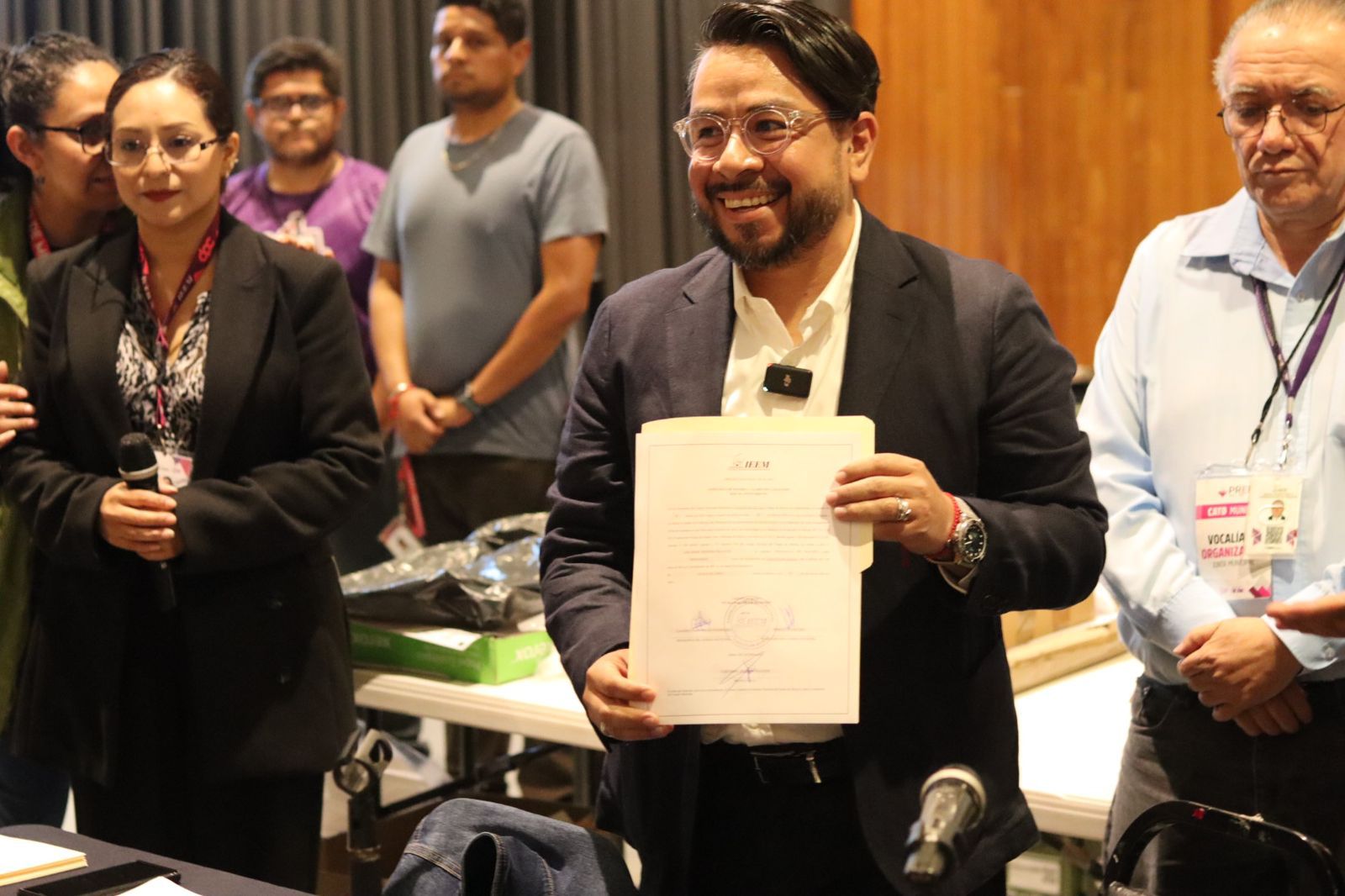 Daniel Serrano recibe constancia de triunfo por Cuautitlán Izcalli ...